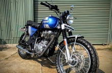 Maverick – Classy Scrambler on Royal Enfield Classic 350 – Custom Cafè ...